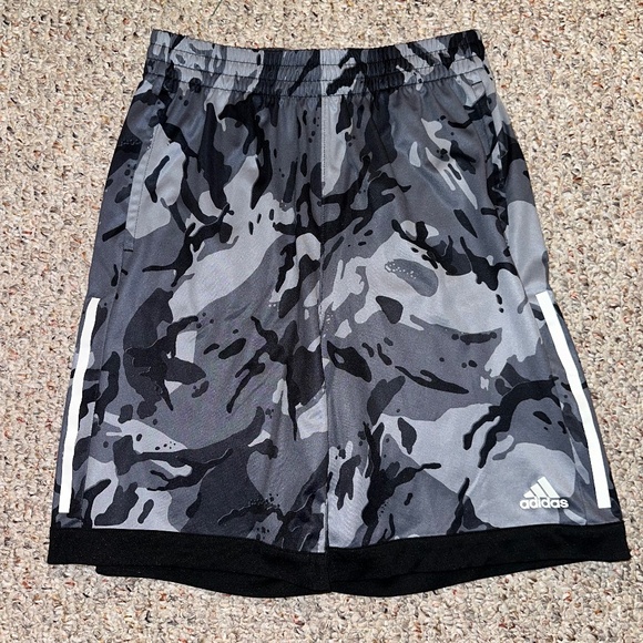 adidas | Bottoms | Adidas Gray Camouflage Boys Shortsxl 82 | Poshmark